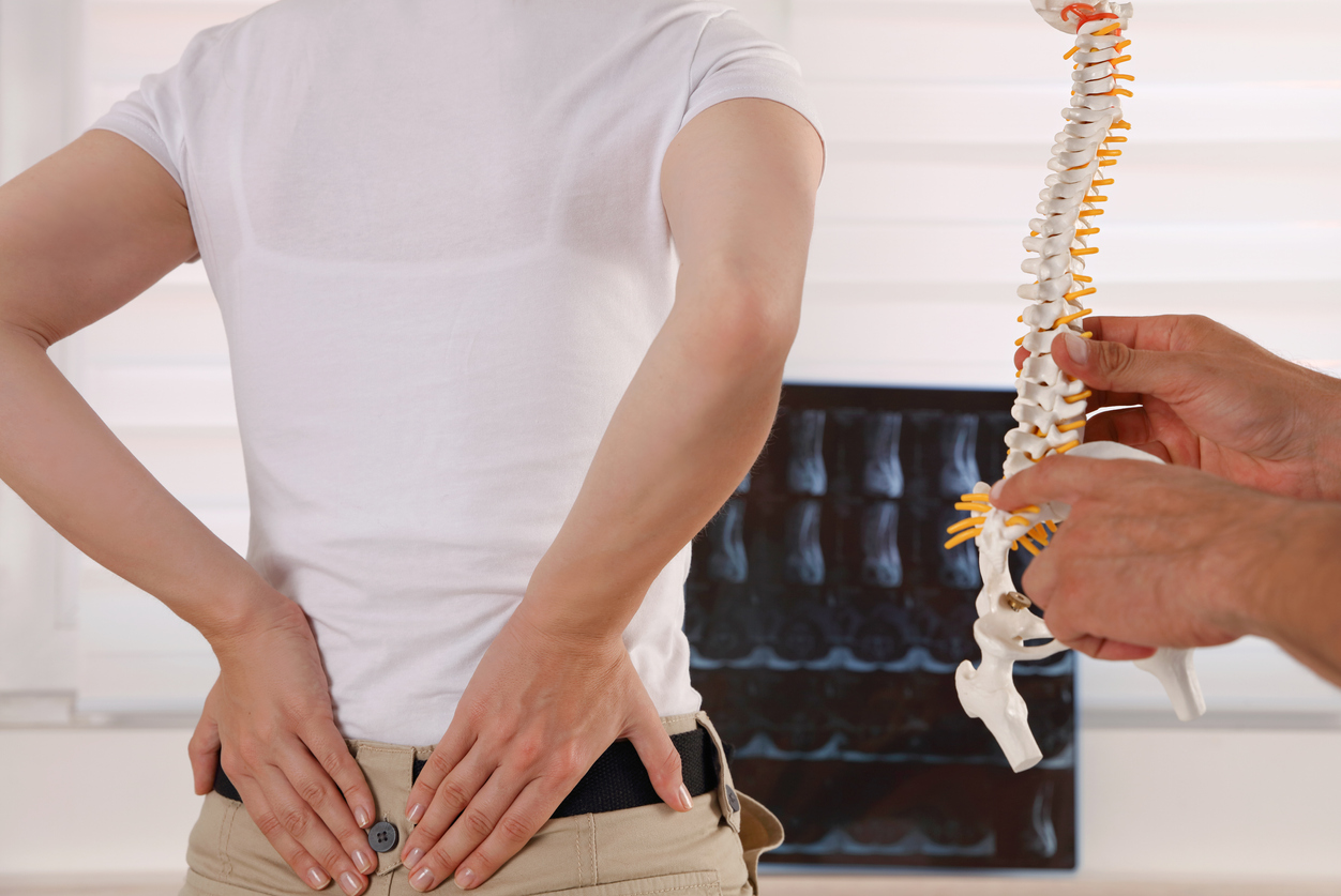 Decompressing Your Spine: Non-Surgical vs Surgical Methods | Lakeshore ...